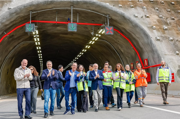 Lula afirma que não irá desvincular a aposentadoria do salário mínimo ...